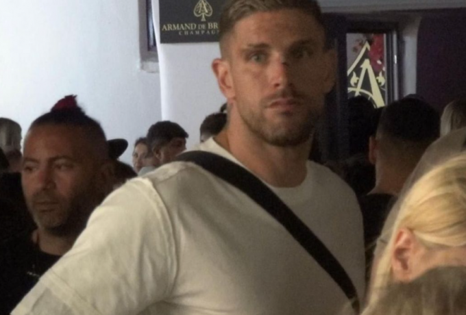 Ο Αλέξανδρος Πασχαλάκης το θύμα της επίθεσης στη Μύκονο (vid) | SDNA